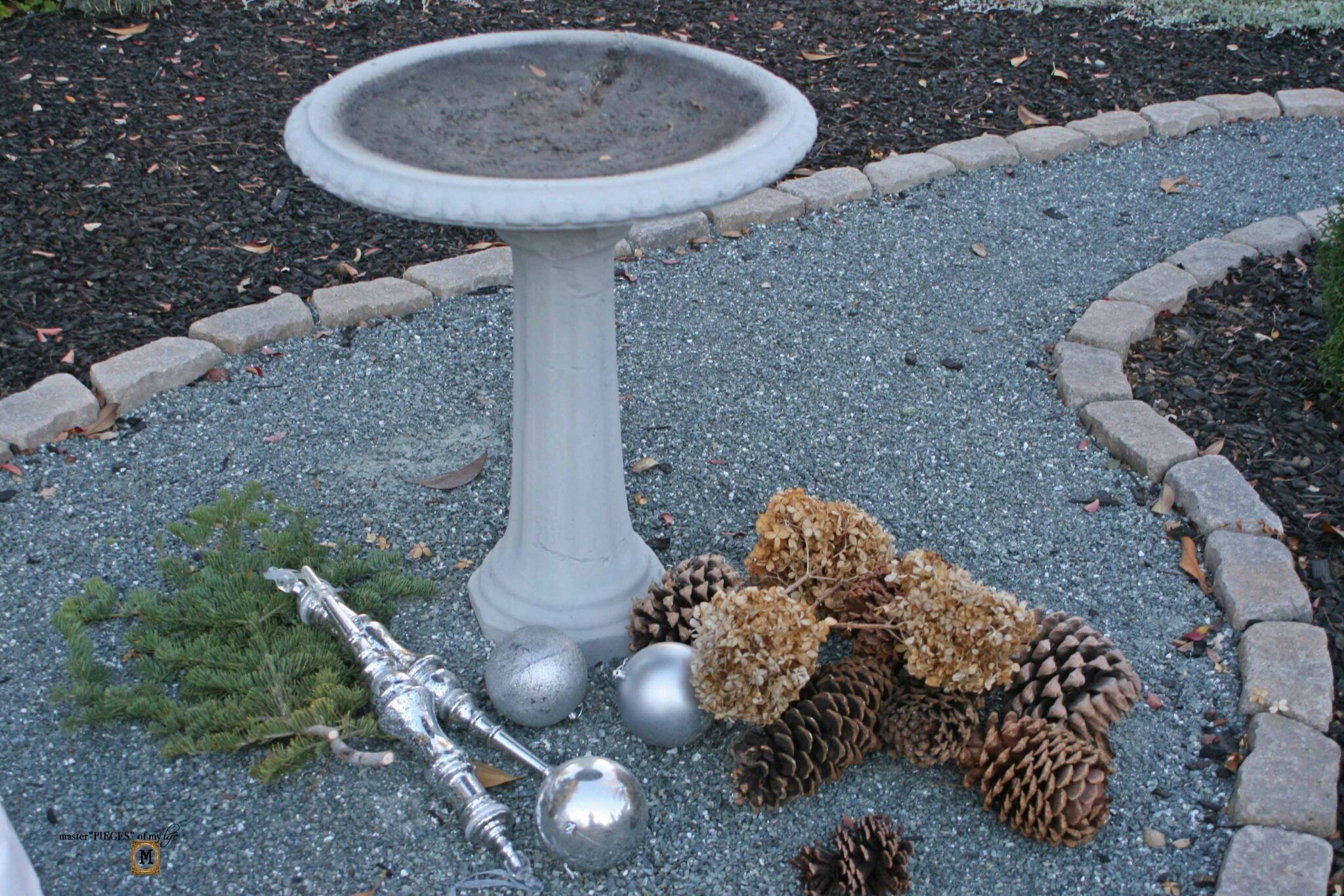 how to decorate an outdoor birdbath for Christmas - Master"Pieces" of ...