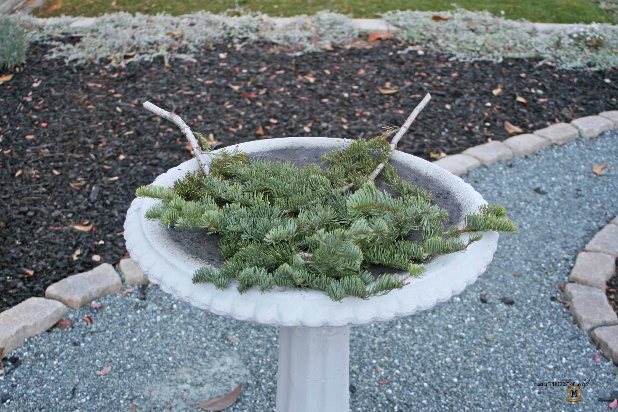 How to Decorate a Christmas Birdbath - Master"Pieces" of my Life