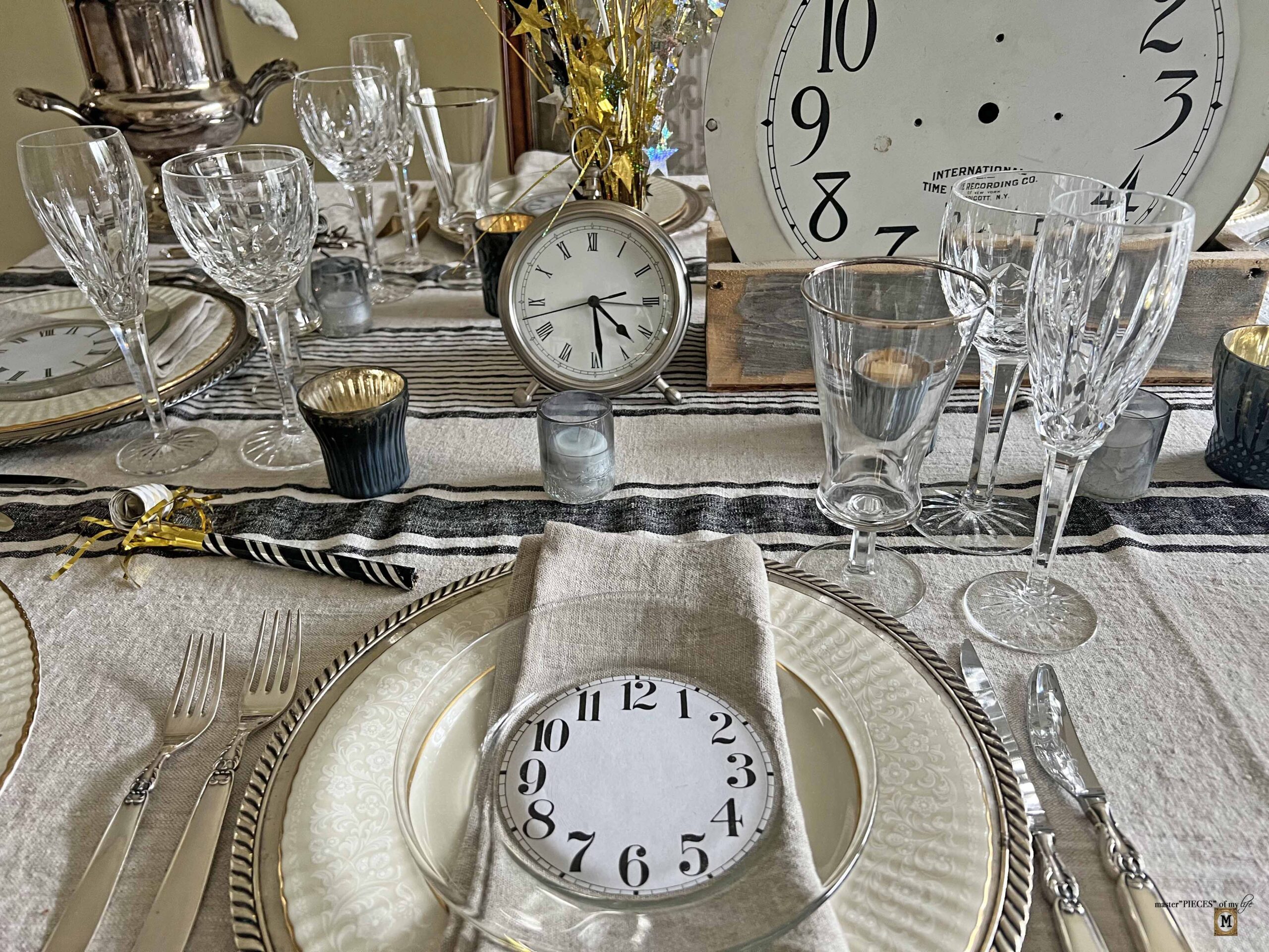 a timely New Year's Eve table with DIY clock plates - Master"Pieces" of ...