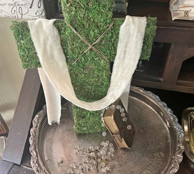 Ways to Use Moss in Spring & Easter Decor - Master"Pieces" of my Life