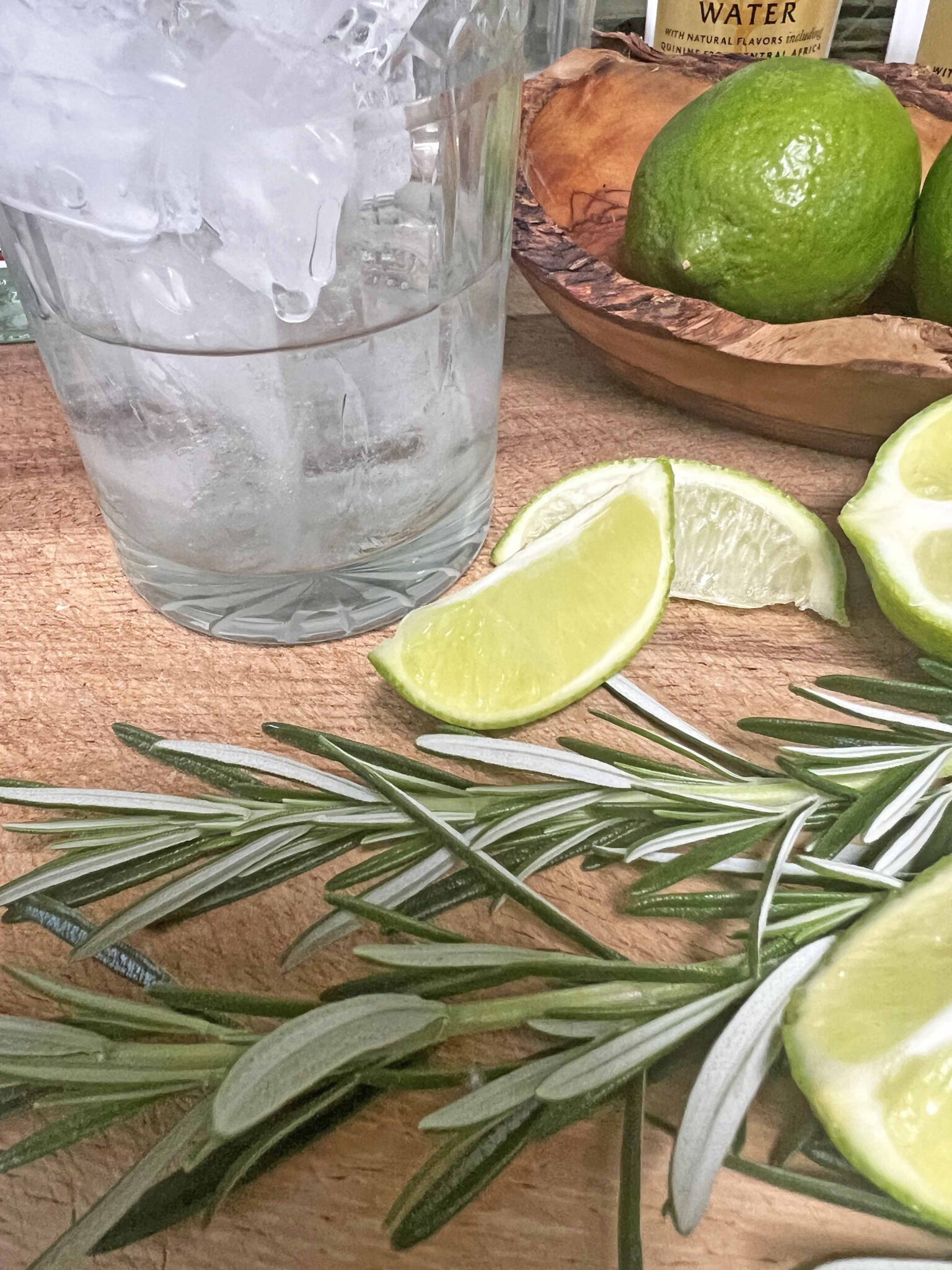 How to UP your Gin & Tonic Game at Home - Master"Pieces" of my Life