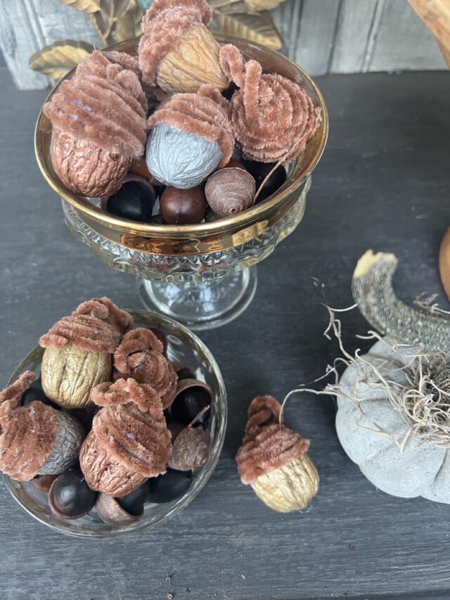 DIY Walnut Yarn Acorns - Master"Pieces" of my Life