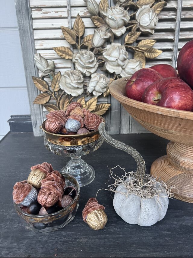DIY Walnut Yarn Acorns - Master"Pieces" of my Life