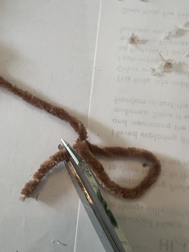 DIY Walnut Yarn Acorns - Master"Pieces" of my Life