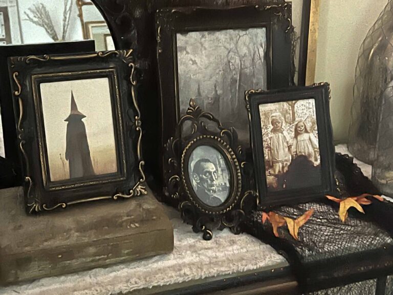How to Create a Spooky Halloween Portrait Gallery - Master"Pieces" of ...