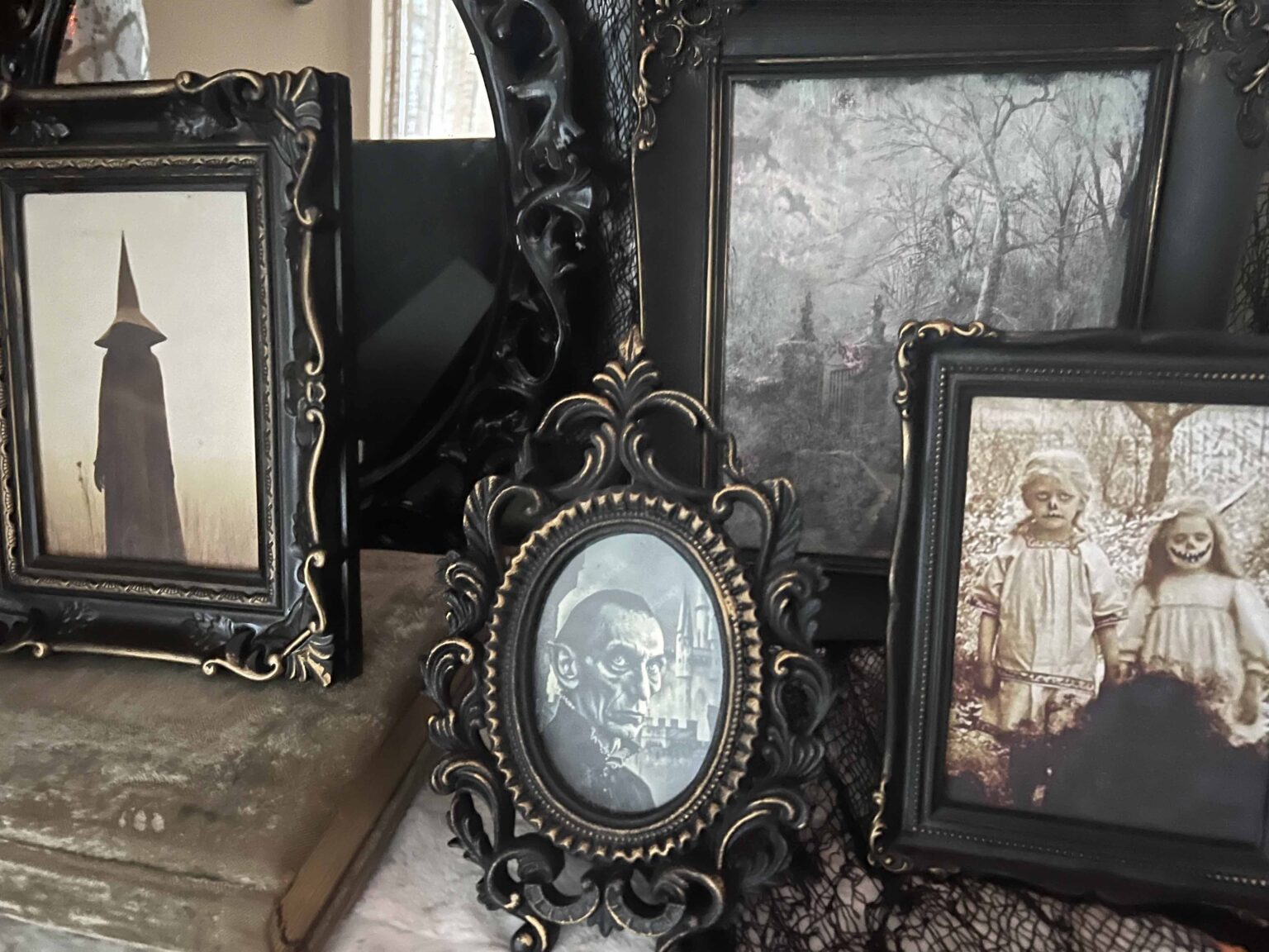 How to Create a Spooky Halloween Portrait Gallery - Master"Pieces" of ...