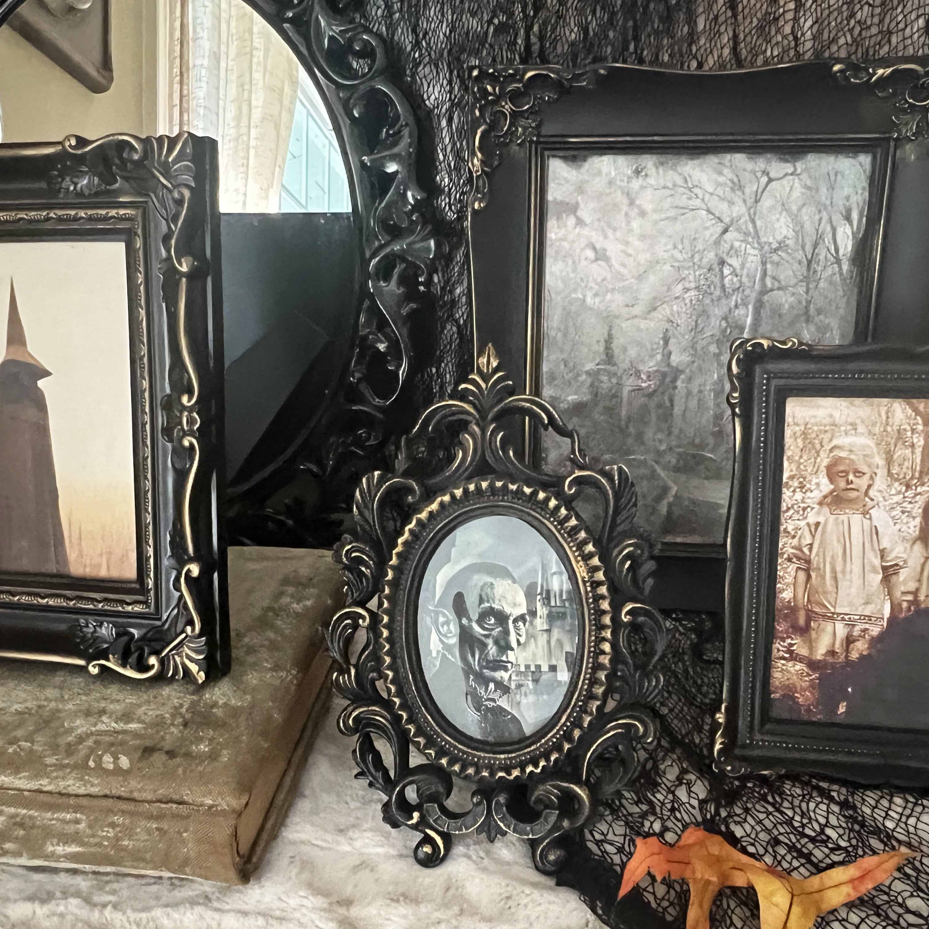 How to Create a Spooky Halloween Portrait Gallery - Master"Pieces" of ...