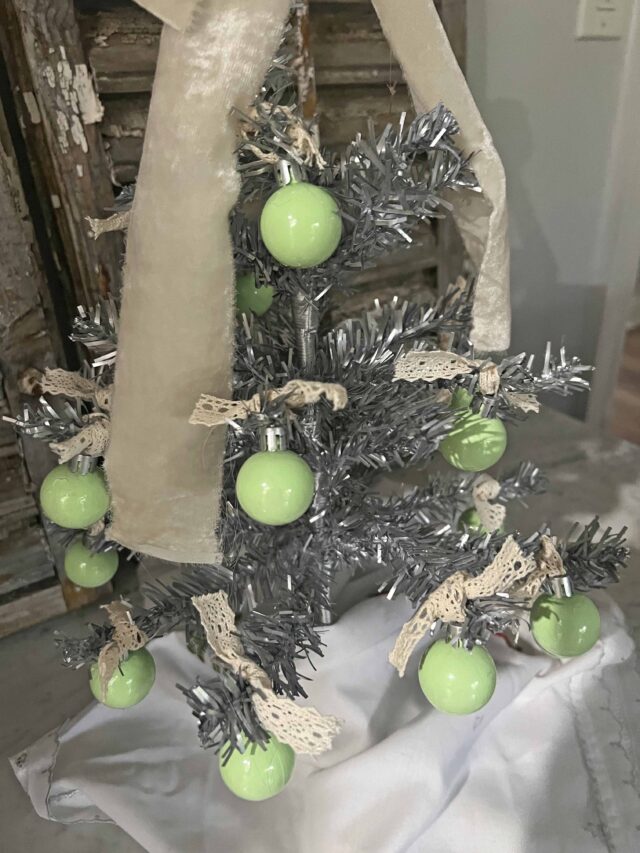 Vintage Inspired DIY Tinsel Tree with Jadeite Ornaments - Master"Pieces ...
