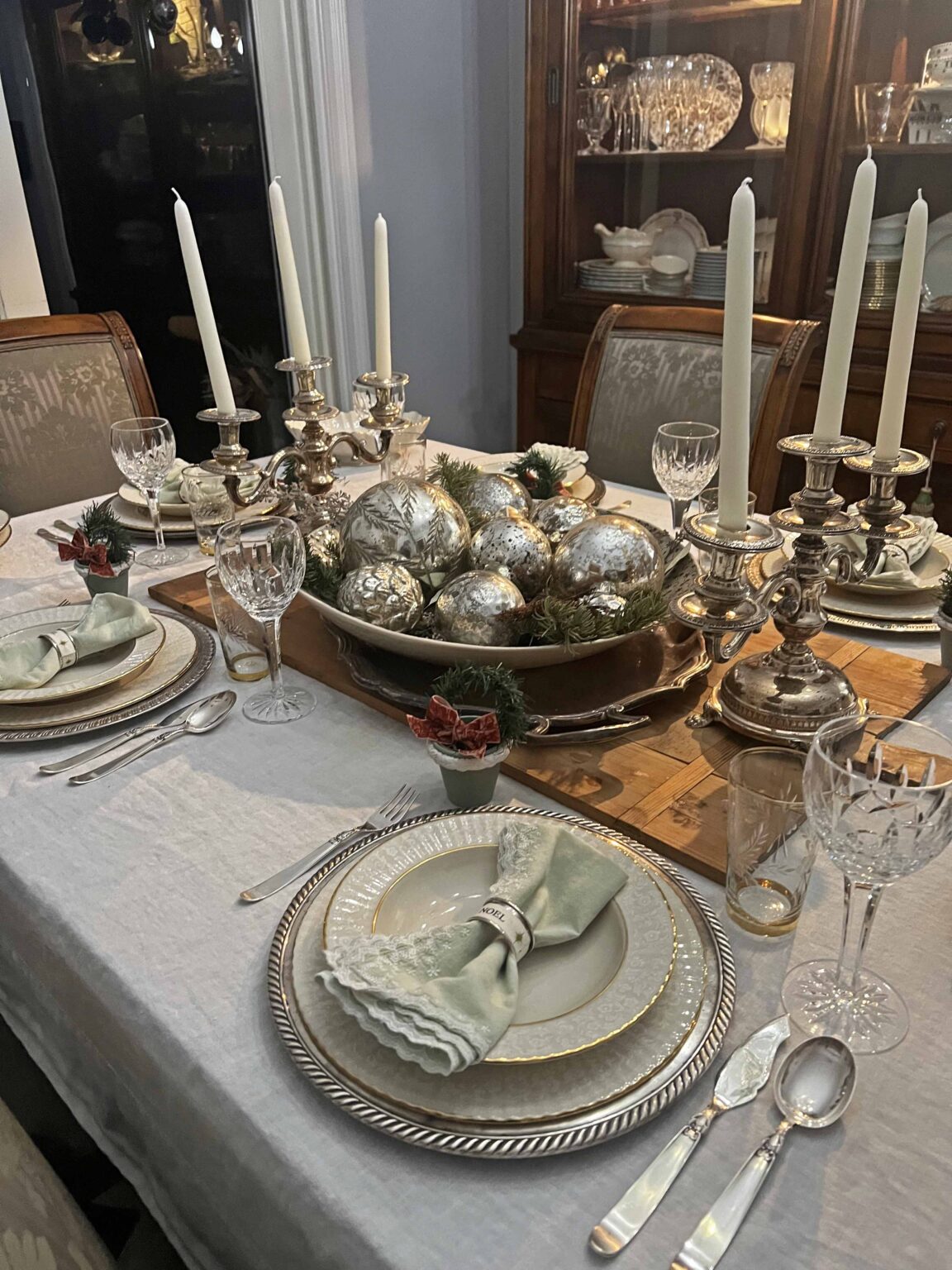 Merry Christmas Wishes and a Christmas Eve Table Setting - Master ...