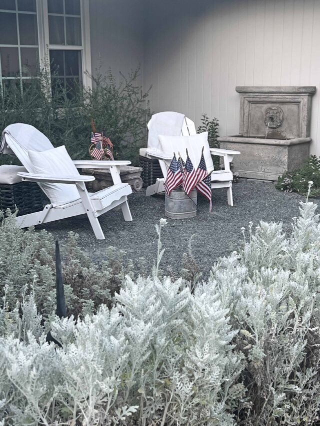 Patriotic Curb Appeal Design in Style - Master"Pieces" of my Life