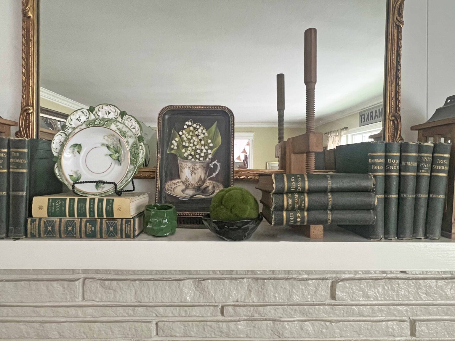 Vintage Decor DIY: Creating the Toleware Look the Easy Way - Master ...