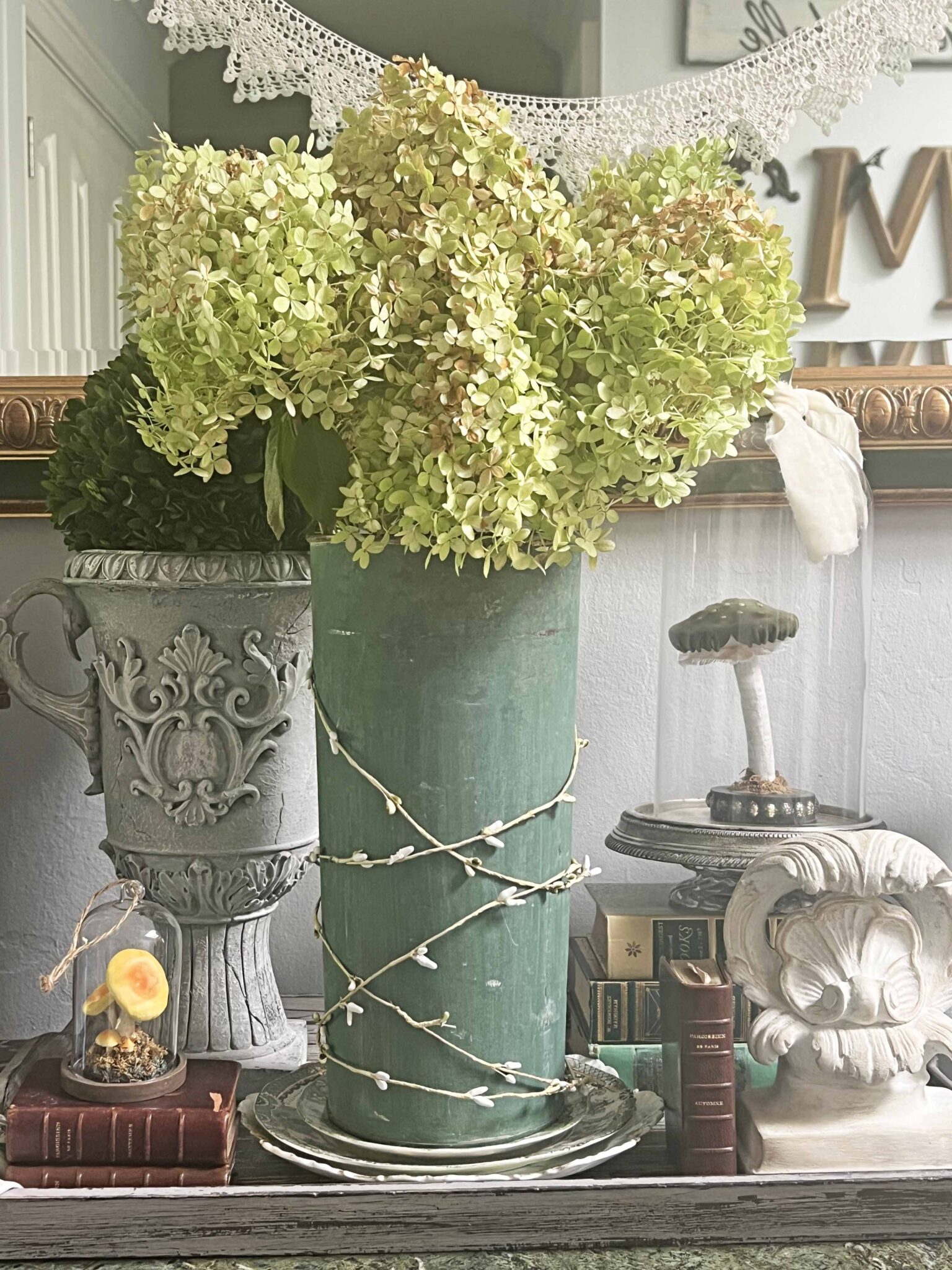 How to Style a Transitional Home Decor Vignette - Master"Pieces" of my Life